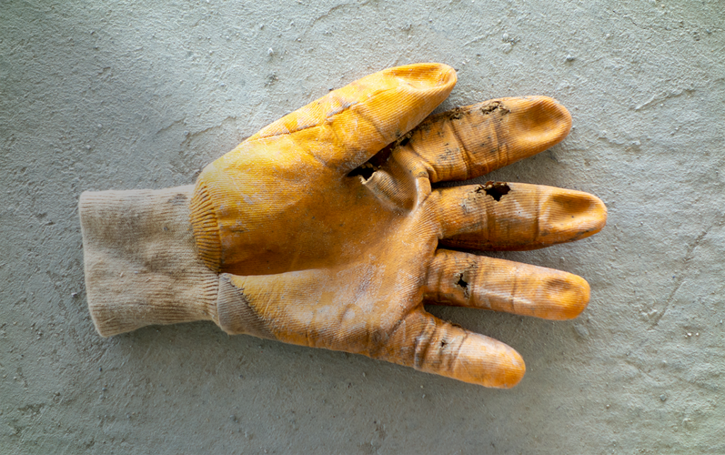Blog | Understanding glove material limitations